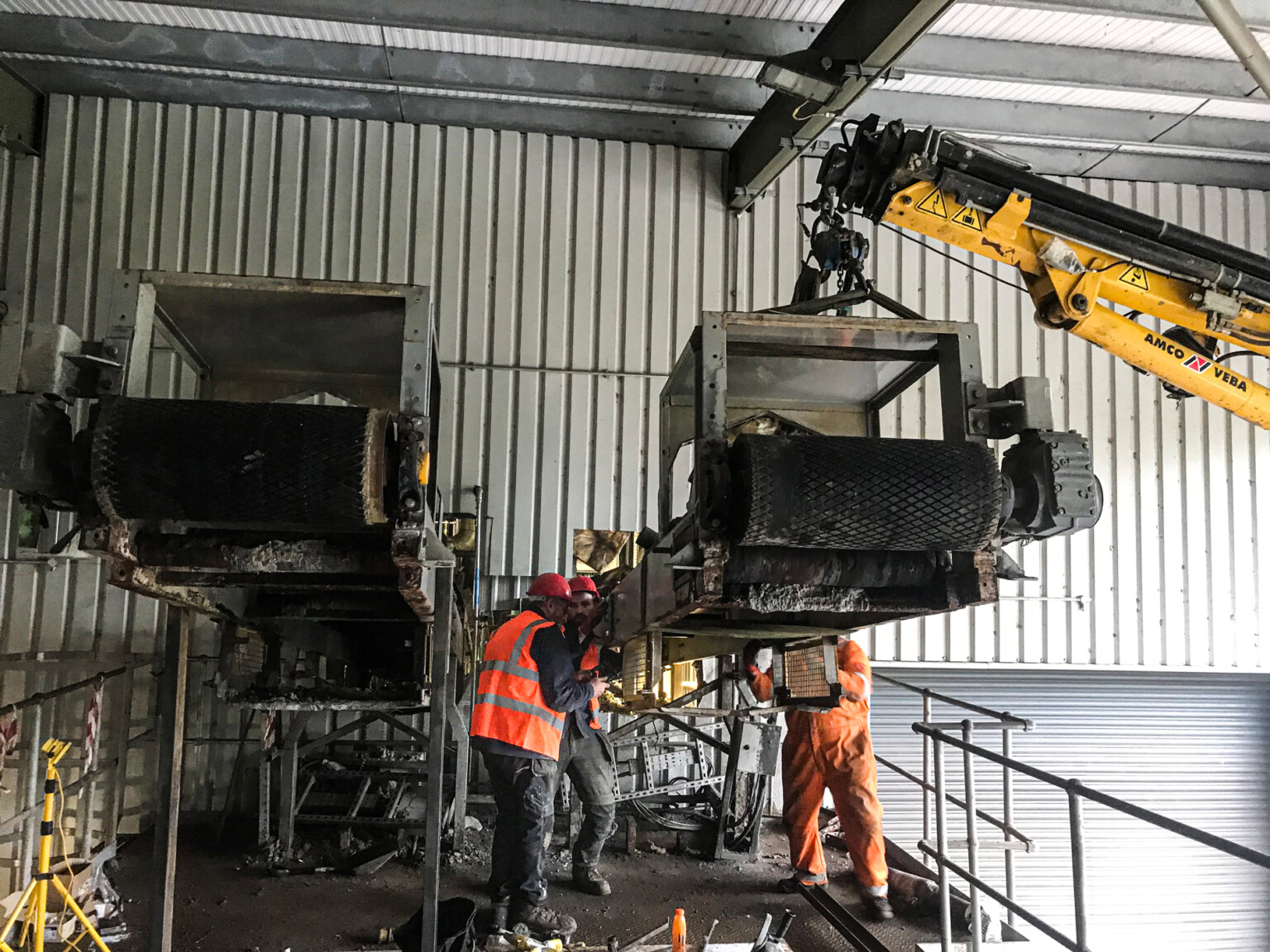 Heavy Machinery Moving Specialists | Heavy Lifting Services | Cadman Cranes