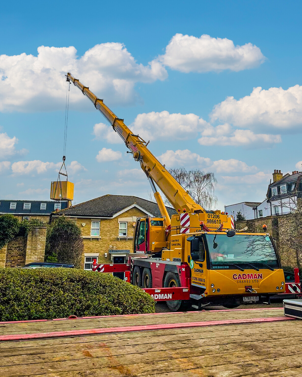 Domestic Crane Hire | Cadman Cranes | Mobile Crane Hire