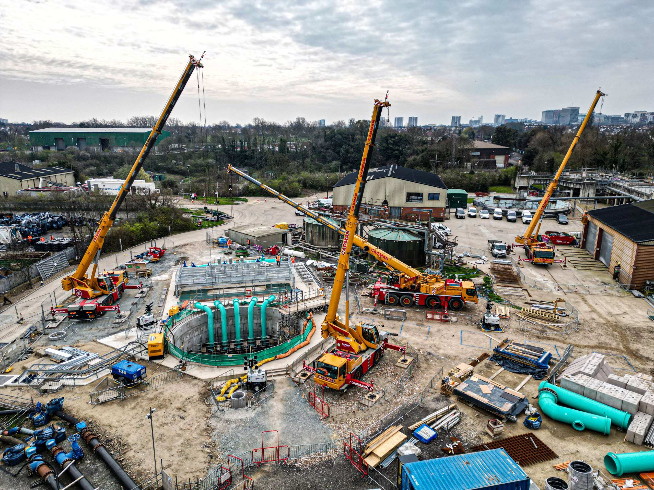 Crane Hire & Contract Lifting Solutions UK | Cadman Cranes