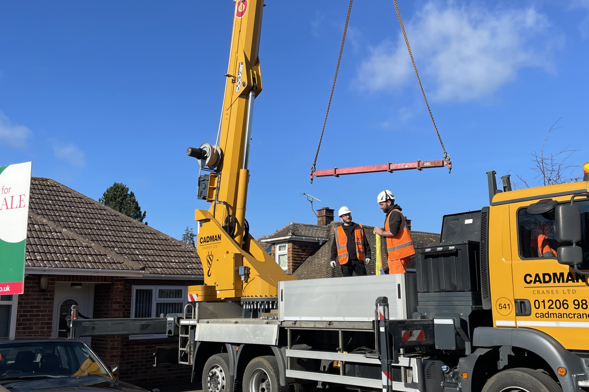 Cadman Assist in Classic Car Lift | News | Cadman Cranes