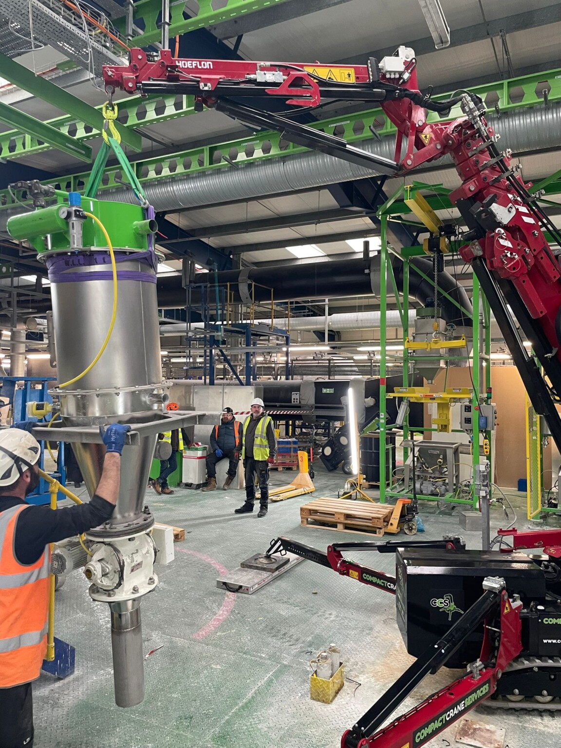 Heavy Machinery Moving Specialists | Heavy Lifting Services | Cadman Cranes