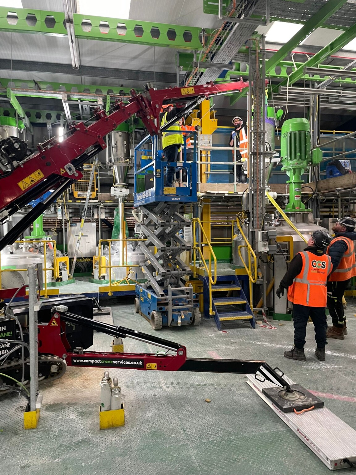 Heavy Machinery Moving Specialists | Heavy Lifting Services | Cadman Cranes